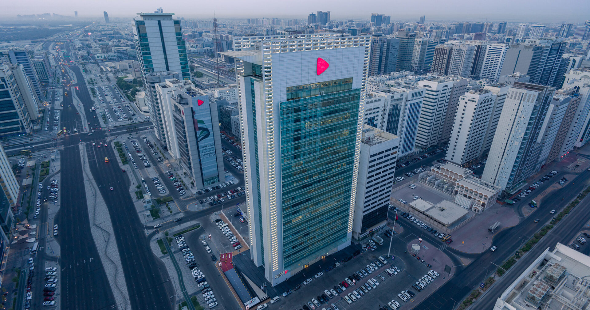 ADCB confirms restoration of retail mobile banking services - Arabiya ...